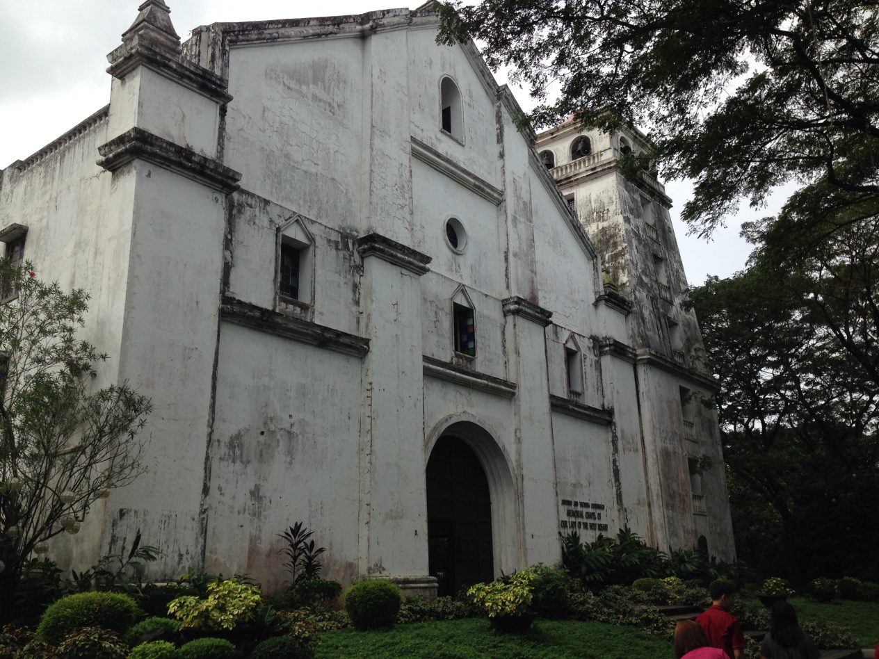 De La Salle University Dasmarinas, the Philippines Accreditation ...